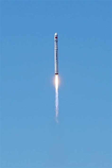 我國新一代長征系列運載火箭首飛成功 新浪香港
