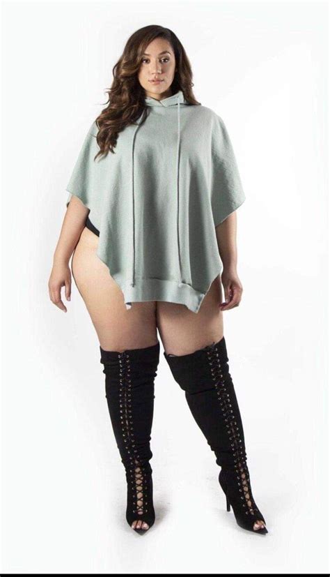 Curvy Women Fashion Plus Size Fashion Beautiful Women Videos
