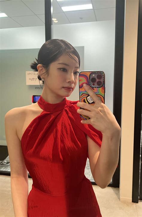 Dahyun Pics On Twitter Dahyuns Mirror Selfie Is Another Level