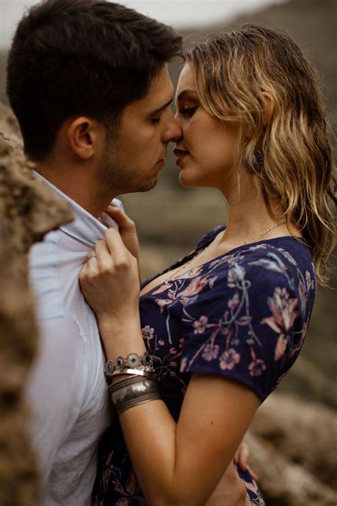 Romantic Couple Kissing Romantic Photos Couples Romantic Couples