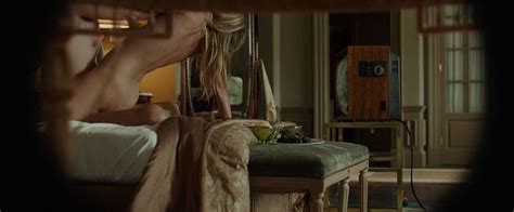 mélanie laurent nue dans vue sur mer
