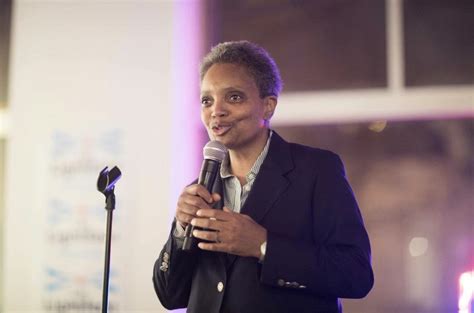 Lori Lightfoot Sworn In As First Black Lgbtq Mayor Of Chicago