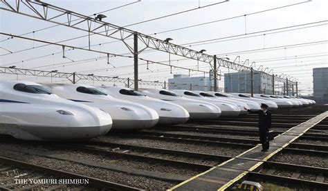 読売新聞写真部 On Twitter 東海道新幹線「のぞみ」。東京と大阪をつなぐ高速列車は、今年の3月で運行開始から30年の節目を迎えまし