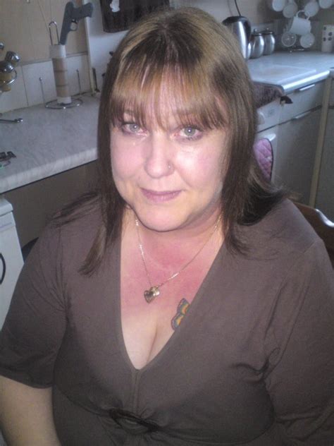 paula l r 46 from newcastle upon tyne is a local granny looking for