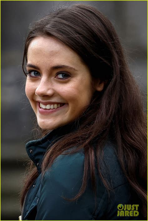 The Crown Begins Filming Prince William And Kate Middleton Scenes See