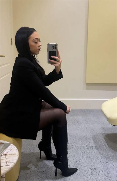 Mummy 🍼 Wifey 💍 Boss 💰 R Dominantgodess