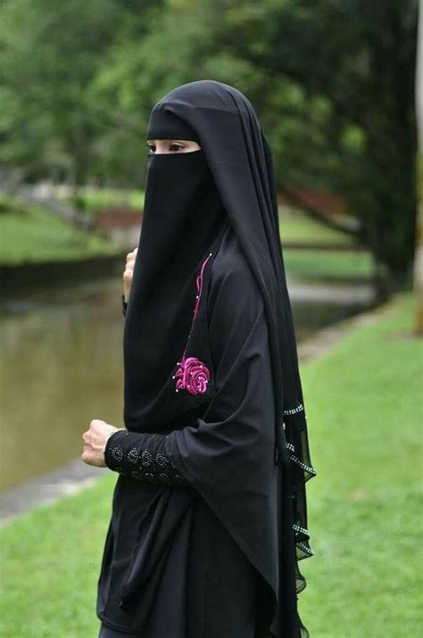 Pin By Msj On ☪️muslim Women☪️ Niqab Hijab Niqab Beautiful Hijab