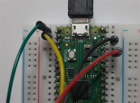 using gyroscope and accelerometer with mpu6050 raspberry pi pico and