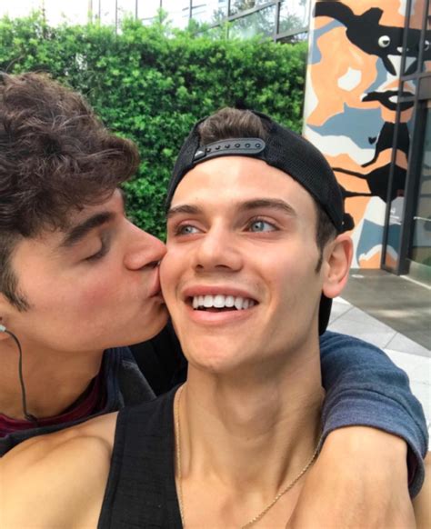 Teenage Couples Cute Gay Couples Who Do You Love Sex And Love Cute