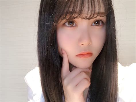 伊藤理々杏の熱愛彼氏は平野紫耀？一人称は僕のボクっ娘だった？ジャニオタで男装して大西紫苑として配信！子役時代からcmに出演していた事や高校大学