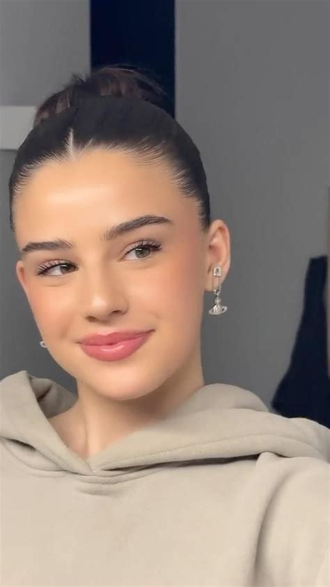 The Song Is Way Too Cute 💌 [video] En 2024 Looks Con Cabello Corto