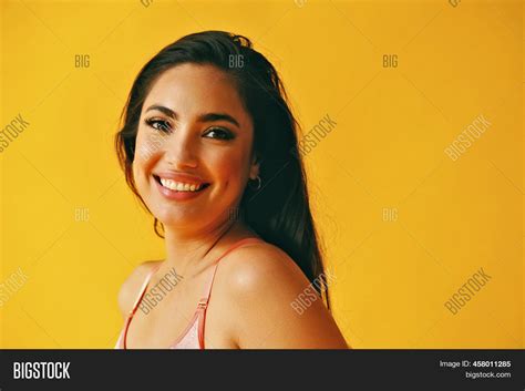 Headshot Beauty Shot Image And Photo Free Trial Bigstock