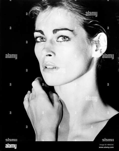 The Guardian Carey Lowell 1990 © Universal Courtesy Everett