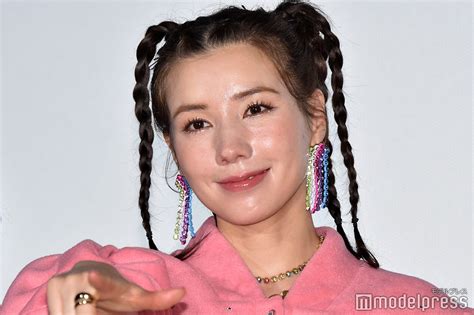 画像1 5 仲里依紗、la滞在を報告 “全身タトゥーだらけ”の最新ショット公開「現地民より派手で目立ってる」 モデルプレス