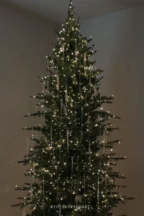 Not Your Average Christmas Tree 10 Unique Holiday Decorating Ideas