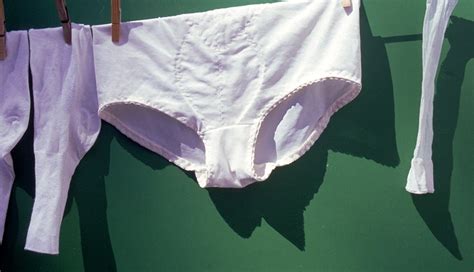 how to know if your vaginal discharge is normal self
