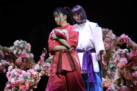舞台『千と千尋の神隠し』2024年公演開幕！ 新キャスト・福地桃子が全身で千尋を表現 の画像・写真 ぴあエンタメ情報