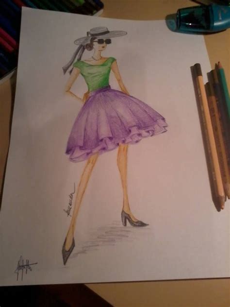 vintage fashion draw class com imagens