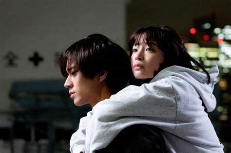 ＜夕暮れに、手をつなぐ 第1話＞空豆（広瀬すず）＆音（永瀬廉）、運命的で衝撃的な出逢い 青春ラブストーリー始まる モデルプレス
