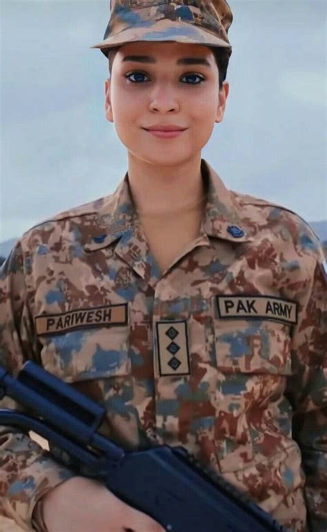 Pin By Nidaaamir On Beautiful And Handsome Celebrities Army Look