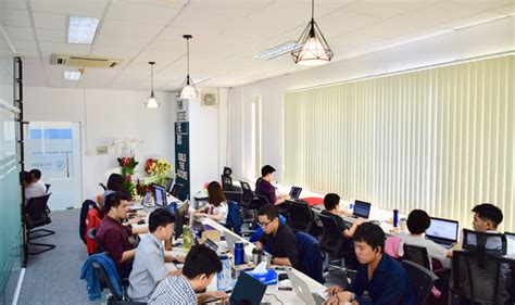 it outsourcing and software solution company in vietnam near