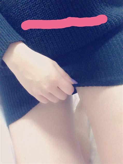 19歳の大学生♀が膨らみかけの可愛いオッパイ晒したtwitter裏垢自画撮り みんくちゃんねる