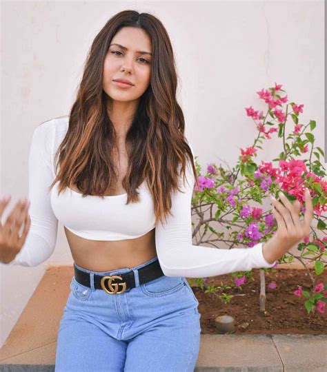Sonam Bajwa Age Wiki Bio Height Weight Movies Stylish Women