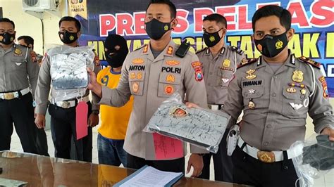 Polisi Tangkap Pelaku Tabrak Lari Di Jalan Tol Yang Tewaskan Sopir Dan