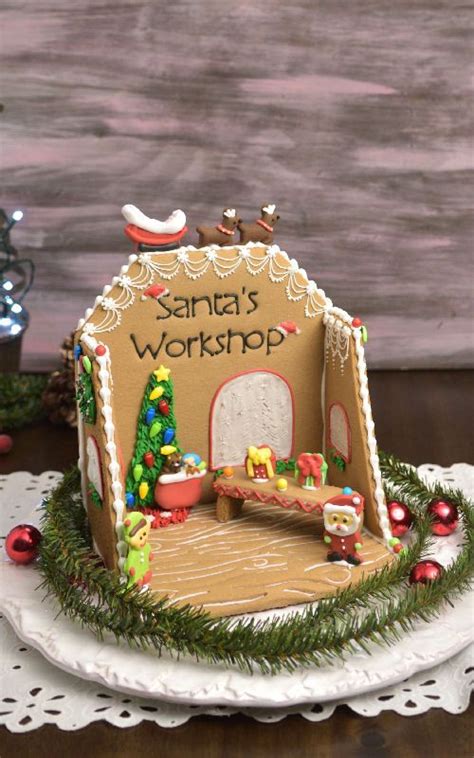 Santas Workshop Gingerbread Centerpiece