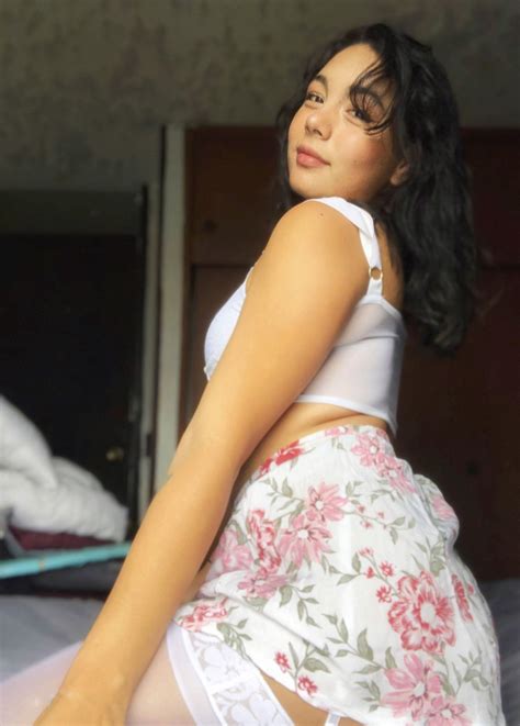 Am I Still Attractive To You When Im Dressed 🤔 R Sexybutclothed