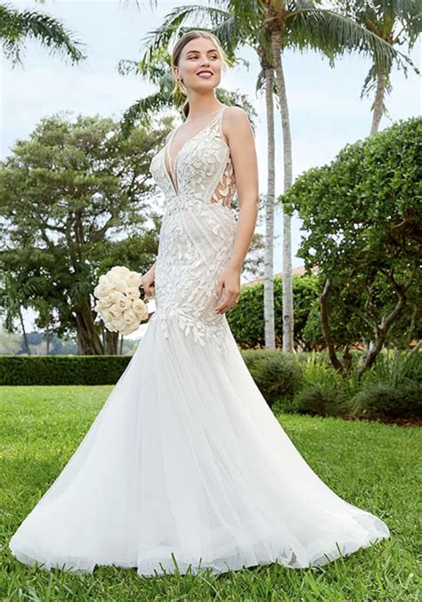 20 Gorgeous Mermaid Wedding Dresses For Every Style