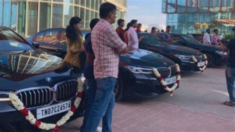 மாஸான Bmw கார் இன்ப அதிர்ச்சி தந்த சென்னை ஐடி நிறுவனம் மகிழ்ச்சியின்