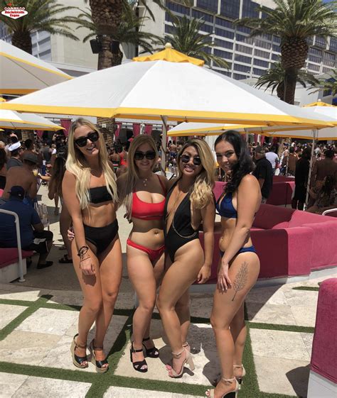 Pool Parties Las Vegas Vegas Pool Party Vegas Pools Vegas Bachelorette