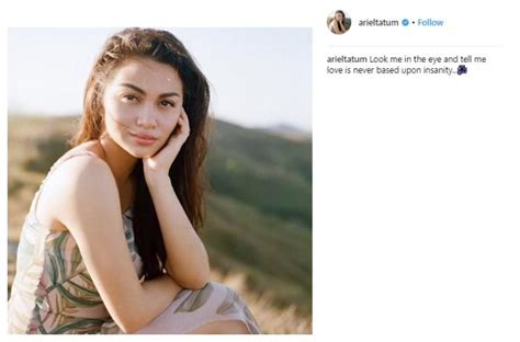 Pakai Baju Tanpa Lengan Intip 5 Gaya Seksi Ariel Tatum