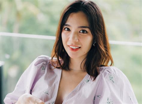 【写真・画像】胸元を大胆露出！美人ゲーム配信者、セクシーすぎるワンピース姿に自覚なし「私の中では面積多い方」 1枚目 ニュース