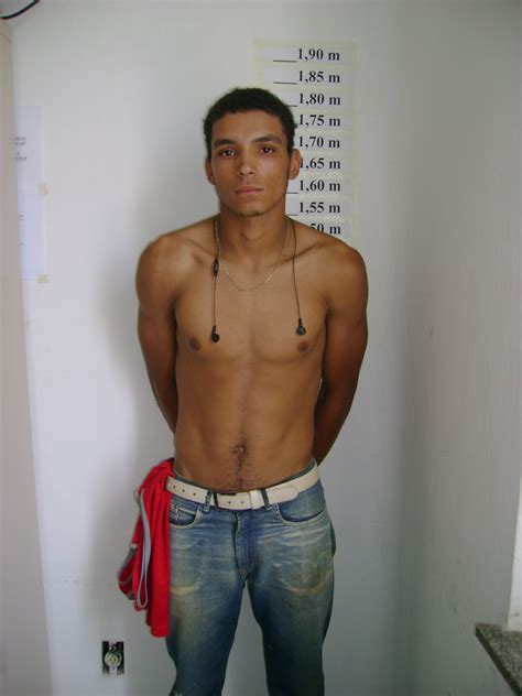 Preso Suspeito De Matar A Facadas Interno Do Presídio De Viana