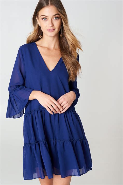 V Neck Ruffle Mini Dress Blau Na Kd