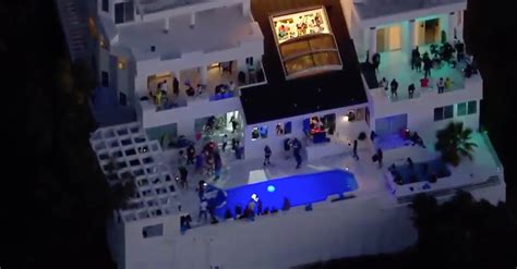 1 Killed At Large L A Mansion Party Near Beverly Hills The New York