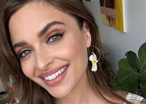 Mia Le Roux Is Crowned Miss Sa 2024