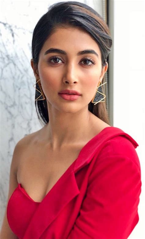 Pooja Hegde Fan Photos Pooja Hegde Pictures Images 61461 Filmibeat