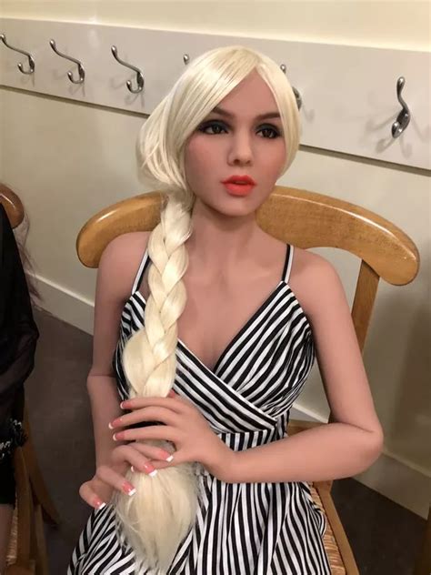 Extreme Lengths Sex Doll Renters Go To Clean Kinky Toys Including