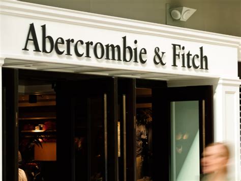 Abercrombie And Fitchs Ex Ceo Mike Jeffries Accused Of Exploiting Young