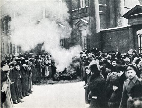 A Revolução De Fevereiro De 1917 Assaltando O Céu Esquerda Marxista