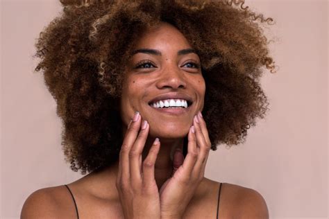 Les 7 Vitamines Essentielles Pour La Pousse Des Cheveux