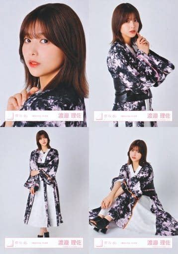 駿河屋 渡邉理佐 櫻坂46ランダム生写真 ＜「無言の宇宙」mv衣装＞ 4種コンプリートセット（女性生写真）