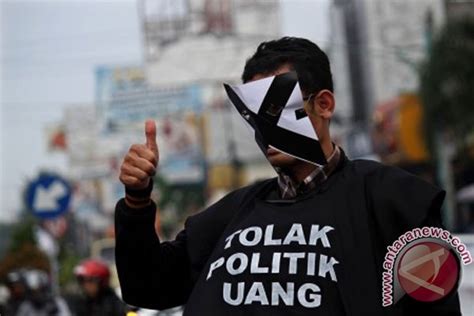 Bawaslu Ntb Waspadai Politik Uang Saat Masa Tenang Berita Terkini