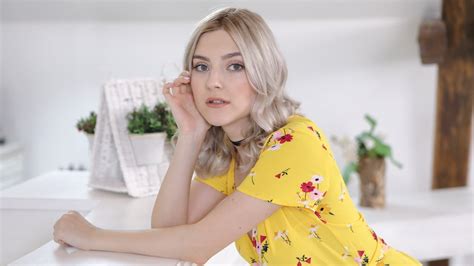 Eva Elfie R Prettygirls