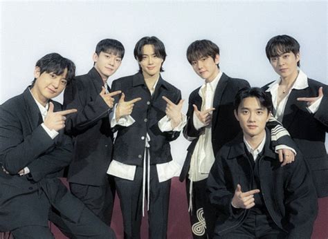 Exo Drops New Group Photo As Fan Meeting Tickets Go Live