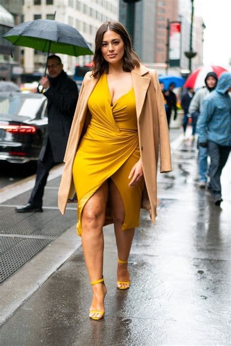 Los Mejores 20 Vestidos Para Mujeres Curvilíneas Effortless Chic
