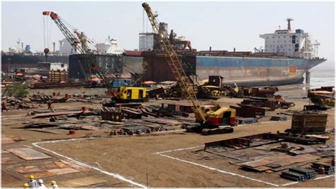 Abg Shipyard Bank Fraud Cbi Books Abg Shipyard Its Directors In